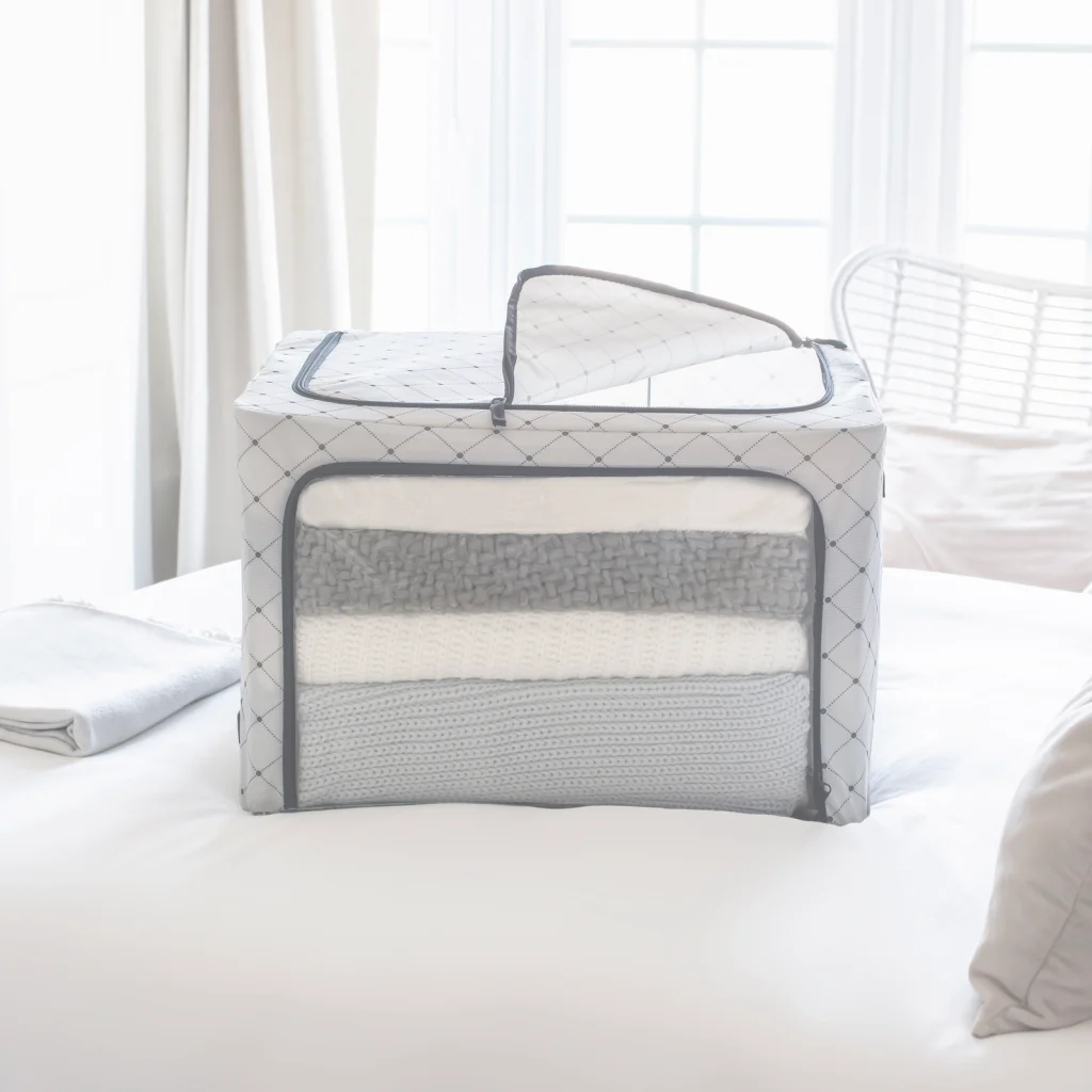 'Angie' 7 Day Travel Pill Organiser with Case - Tiger Toucan - PerieaPeriea